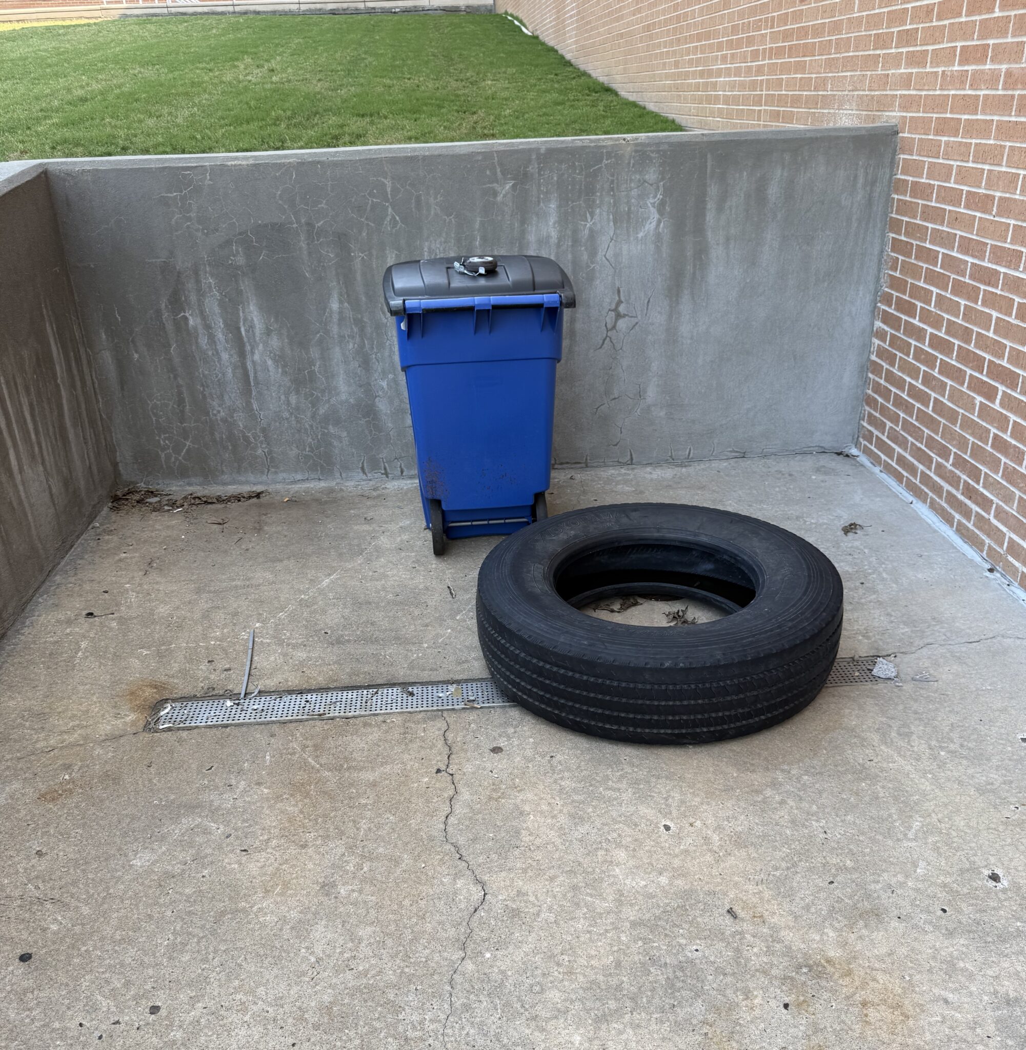 Inspecting Retaining Walls at Commercial Properties - CCPIA
